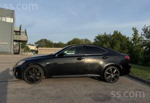 Black Lexus IS 2008 in Riga, with an engine capacity of 2.50 L and mileage of 226 thousand km for 3000 €, photo 3 on AUTOMOTO.COM.LV