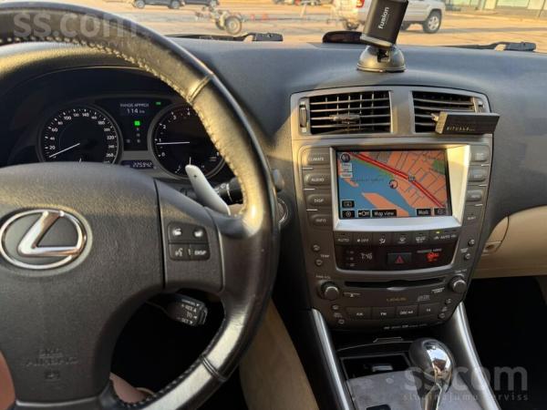 Melns Lexus IS 2008 Rīga, ar dzinēja tilpumu 2.50 L un nobraukumu 226 tūkst. km par 3000 €, foto 7 vietnē AUTOMOTO.COM.LV