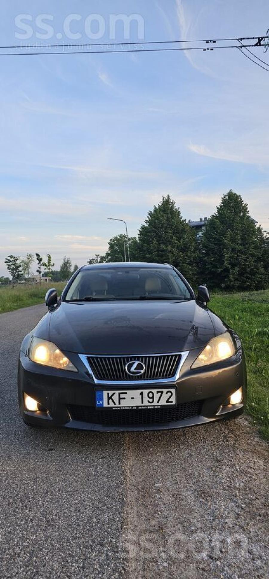 Melns Lexus IS 2009 Rīga, ar dzinēja tilpumu 2.20 L un nobraukumu 295 tūkst. km par 4000 €, foto 9 vietnē AUTOMOTO.COM.LV