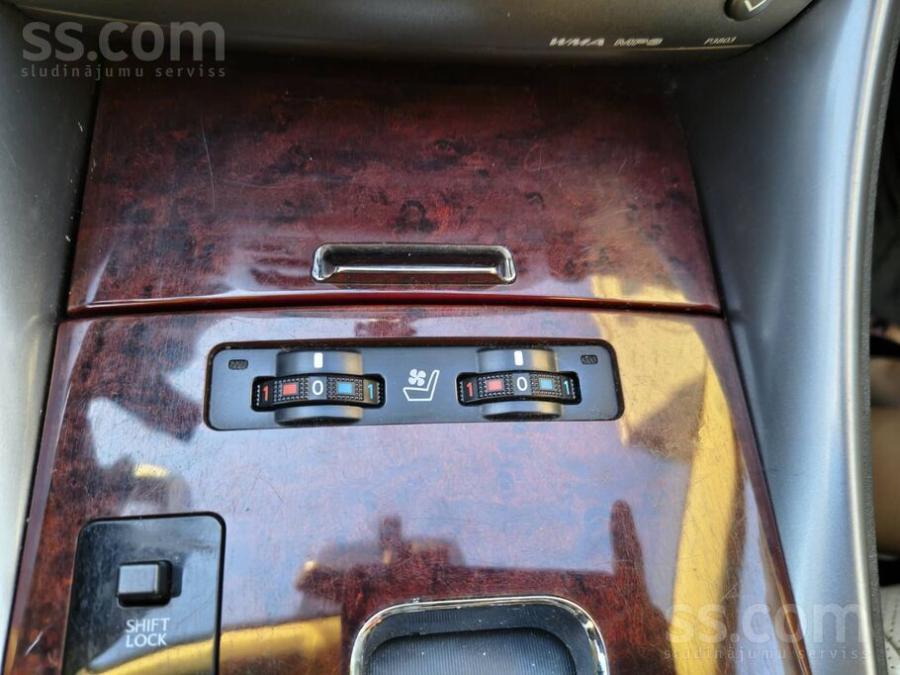 Melns Lexus IS 2009 Rīga, ar dzinēja tilpumu 2.50 L un nobraukumu 211 tūkst. km par 6150 €, foto 12 vietnē AUTOMOTO.COM.LV