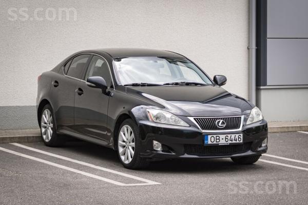 Black Lexus IS 2010 in Riga, with an engine capacity of 2.20 L and mileage of 0 thousand km for 5550 €, photo 3 on AUTOMOTO.COM.LV