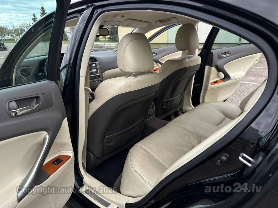 Melns Lexus IS 2010 Tallina, ar dzinēja tilpumu 2.50 L un nobraukumu 132 tūkst. km par 2999 €, foto 10 vietnē AUTOMOTO.COM.LV
