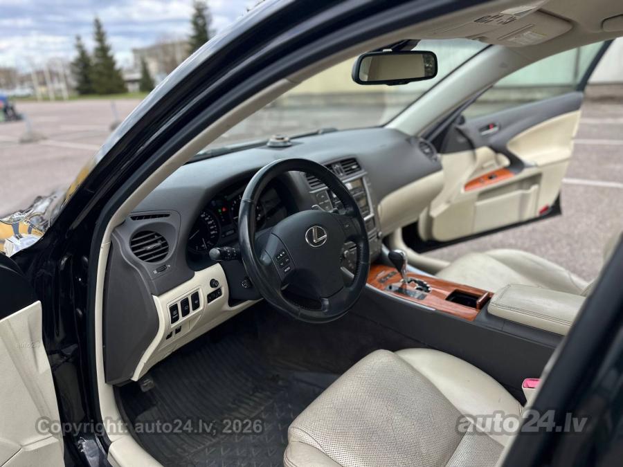 Melns Lexus IS 2010 Tallina, ar dzinēja tilpumu 2.50 L un nobraukumu 132 tūkst. km par 2999 €, foto 11 vietnē AUTOMOTO.COM.LV