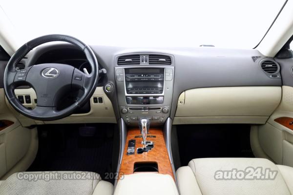 Melns Lexus IS 2010 Tallina, ar dzinēja tilpumu 2.50 L un nobraukumu 132 tūkst. km par 4199 €, foto 5 vietnē AUTOMOTO.COM.LV