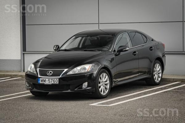 Black Lexus IS 2010 in Riga, with an engine capacity of 2.20 L and mileage of 237 thousand km for 4990 €, photo 1 on AUTOMOTO.COM.LV