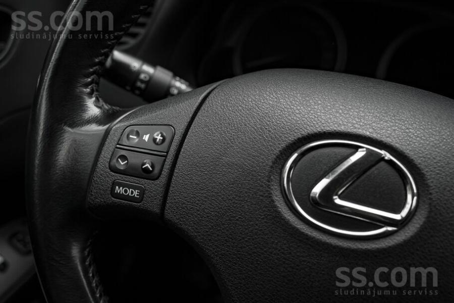 Melns Lexus IS 2010 Rīga, ar dzinēja tilpumu 2.20 L un nobraukumu 237 tūkst. km par 4990 €, foto 19 vietnē AUTOMOTO.COM.LV