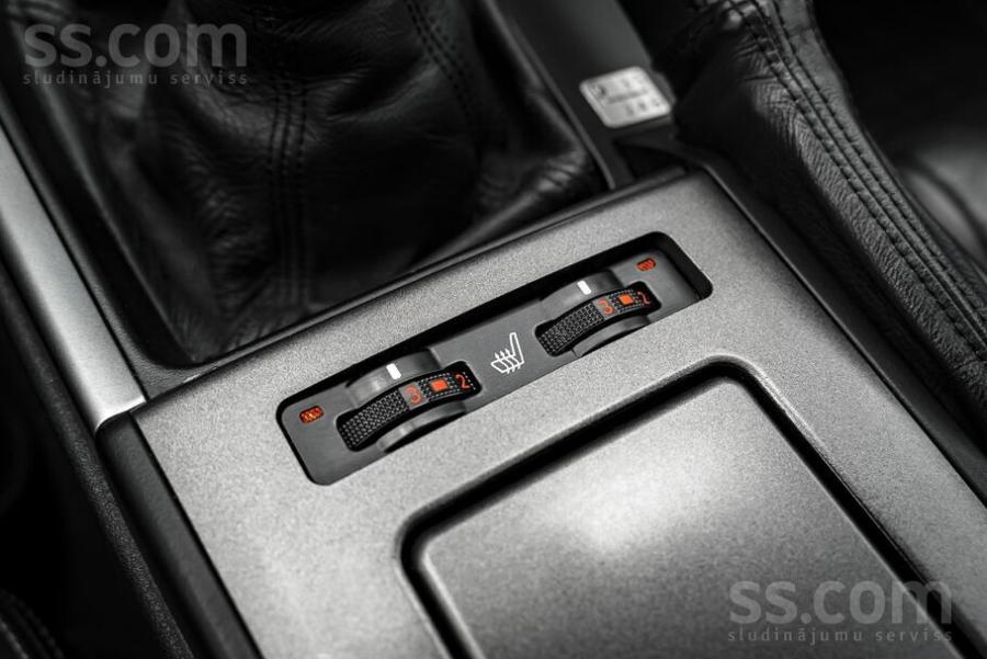 Melns Lexus IS 2010 Rīga, ar dzinēja tilpumu 2.20 L un nobraukumu 237 tūkst. km par 4990 €, foto 25 vietnē AUTOMOTO.COM.LV