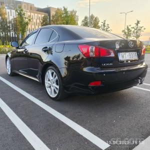 Melns Lexus IS 2011 Jūrmala, ar dzinēja tilpumu 2.20 L un nobraukumu 210 tūkst. km par 5000 €, foto 3 vietnē AUTOMOTO.COM.LV