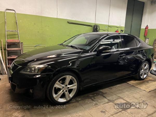 Black Lexus IS 2012 in Tallinn, with an engine capacity of 2.50 L and mileage of 204 thousand km for 9000 €, photo 4 on AUTOMOTO.COM.LV