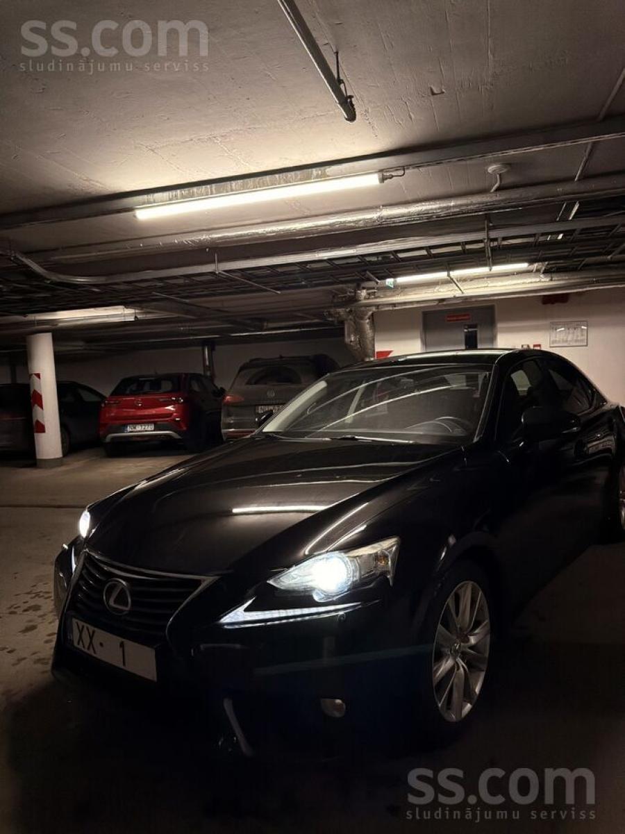 Black Lexus IS 2013 in Riga, with an engine capacity of 3.00 L and mileage of 170 thousand km for 15000 €, photo 1 on AUTOMOTO.COM.LV