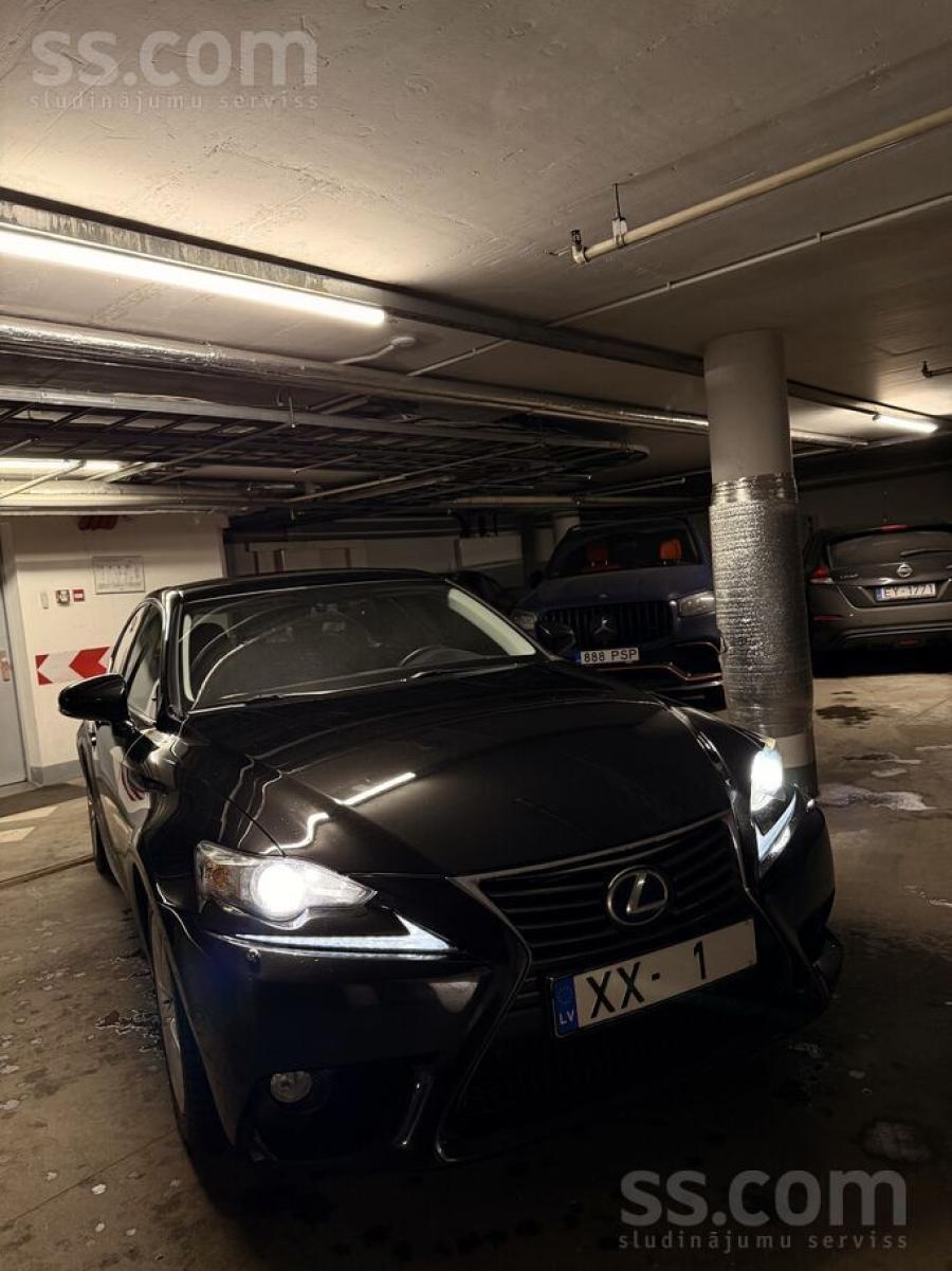 Black Lexus IS 2013 in Riga, with an engine capacity of 3.00 L and mileage of 170 thousand km for 15000 €, photo 2 on AUTOMOTO.COM.LV