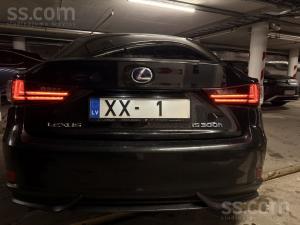 Black Lexus IS 2013 in Riga, with an engine capacity of 3.00 L and mileage of 170 thousand km for 15000 €, photo 9 on AUTOMOTO.COM.LV