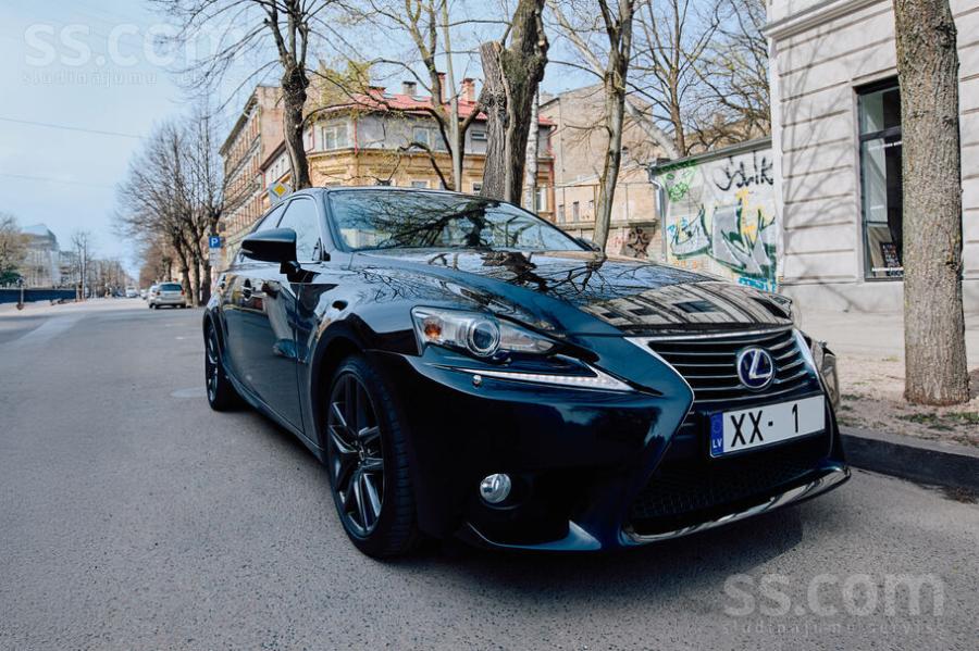 Black Lexus IS 2013 in Riga, with an engine capacity of 2.50 L and mileage of 171 thousand km for 14000 €, photo 10 on AUTOMOTO.COM.LV