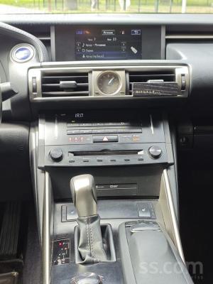 Black Lexus IS 2013 in Riga, with an engine capacity of 2.50 L and mileage of 191 thousand km for 13000 €, photo 4 on AUTOMOTO.COM.LV