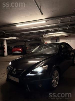 Melns Lexus IS 2013 Rīga, ar dzinēja tilpumu 2.50 L un nobraukumu 170 tūkst. km par 15000 €, foto  vietnē AUTOMOTO.COM.LV