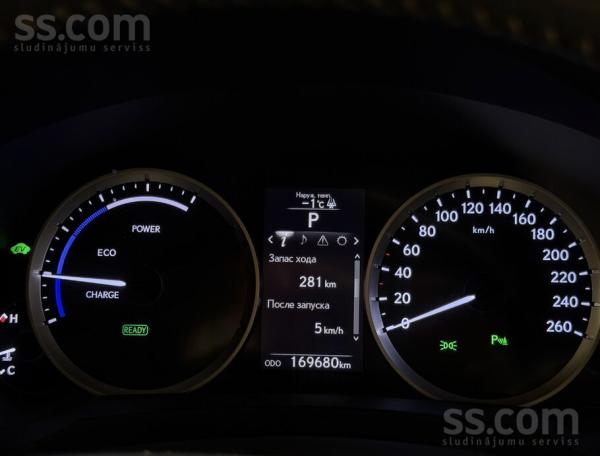 Melns Lexus IS 2013 Rīga, ar dzinēja tilpumu 2.50 L un nobraukumu 170 tūkst. km par 15000 €, foto 7 vietnē AUTOMOTO.COM.LV
