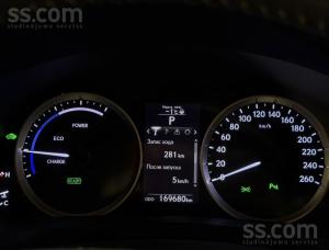 Black Lexus IS 2013 in Riga, with an engine capacity of 2.50 L and mileage of 170 thousand km for 15000 €, photo 7 on AUTOMOTO.COM.LV