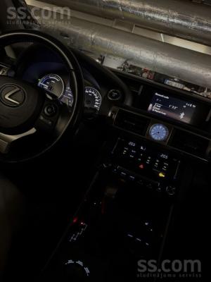Black Lexus IS 2013 in Riga, with an engine capacity of 2.50 L and mileage of 170 thousand km for 15000 €, photo 9 on AUTOMOTO.COM.LV