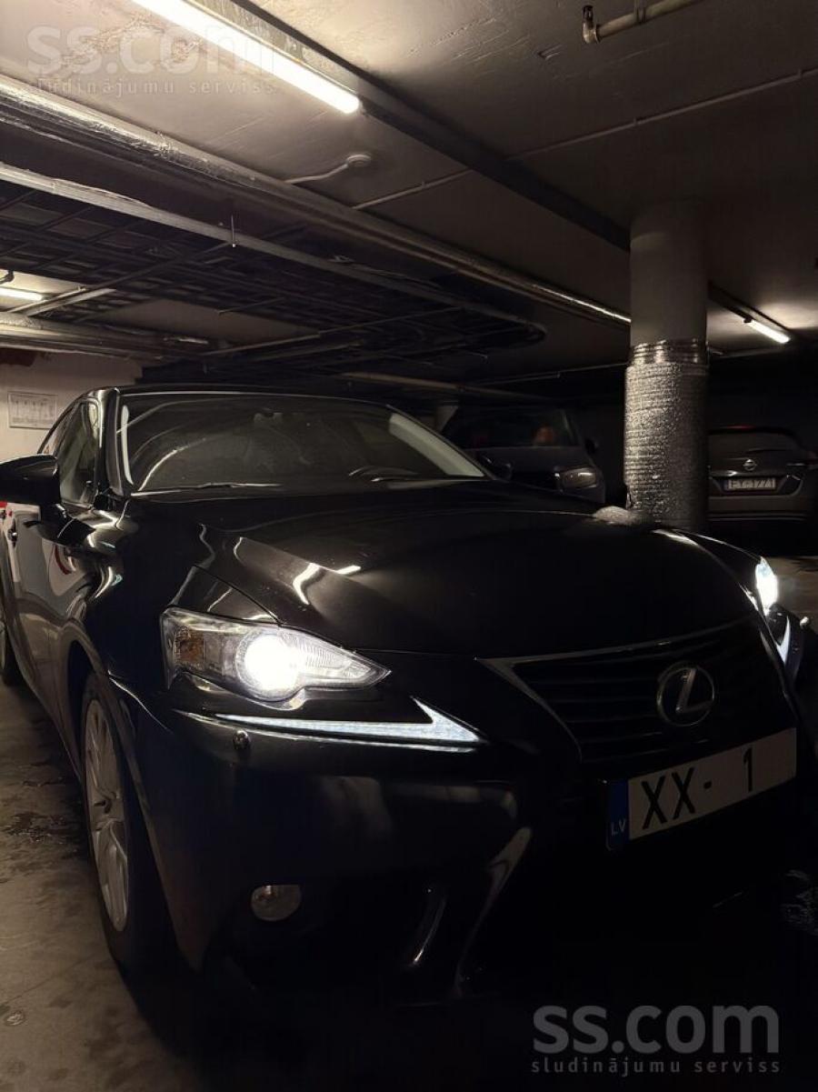 Black Lexus IS 2013 in Riga, with an engine capacity of 2.50 L and mileage of 170 thousand km for 15000 €, photo 11 on AUTOMOTO.COM.LV