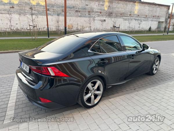 Melns Lexus IS 2014 Tallina, ar dzinēja tilpumu 2.50 L un nobraukumu 145 tūkst. km par 14900 €, foto 3 vietnē AUTOMOTO.COM.LV