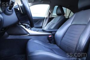 Black Lexus IS 2014 in Riga, with an engine capacity of 2.50 L and mileage of 267 thousand km for 12495 €, photo 13 on AUTOMOTO.COM.LV
