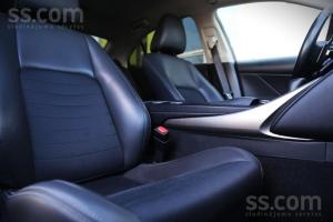Black Lexus IS 2014 in Riga, with an engine capacity of 2.50 L and mileage of 267 thousand km for 12495 €, photo 14 on AUTOMOTO.COM.LV