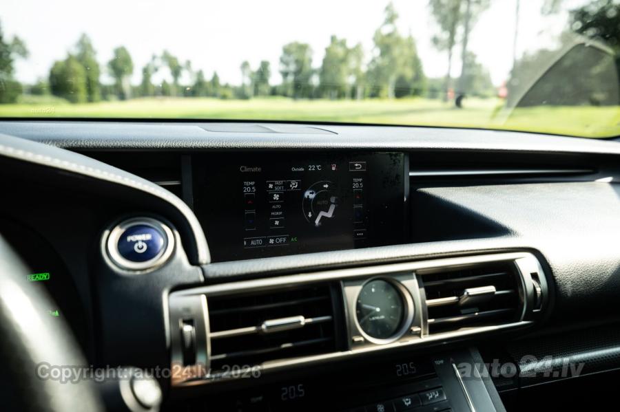 Melns Lexus IS 2014 Tallina, ar dzinēja tilpumu 2.50 L un nobraukumu 140 tūkst. km par 19900 €, foto 13 vietnē AUTOMOTO.COM.LV