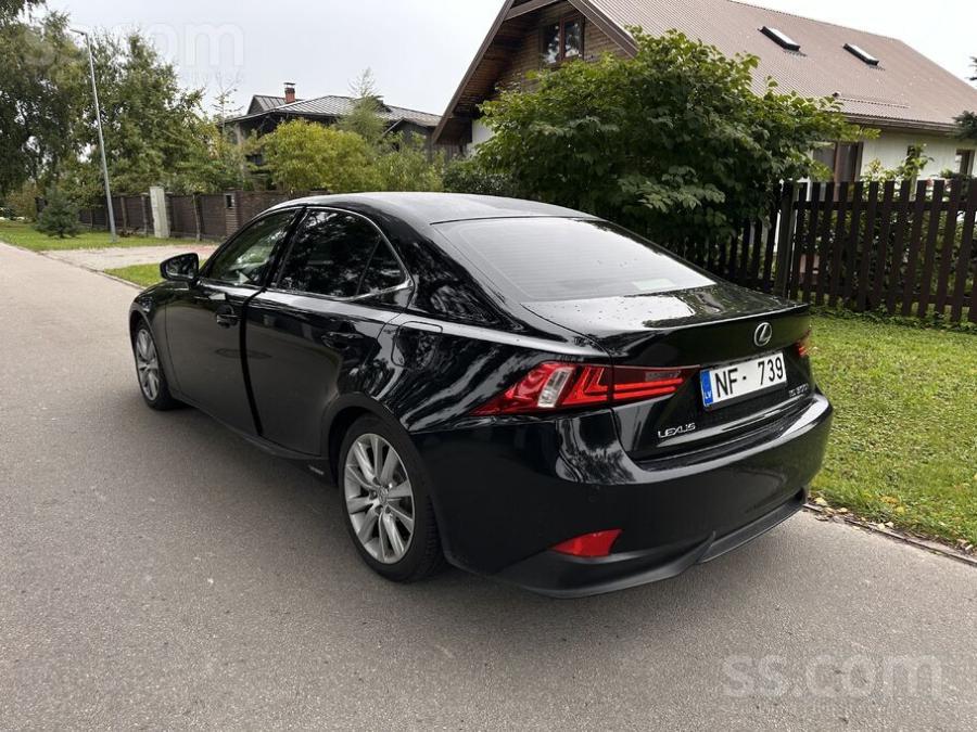 Melns Lexus IS 2014 Rīga, ar dzinēja tilpumu 2.50 L un nobraukumu 230 tūkst. km par 14500 €, foto 5 vietnē AUTOMOTO.COM.LV