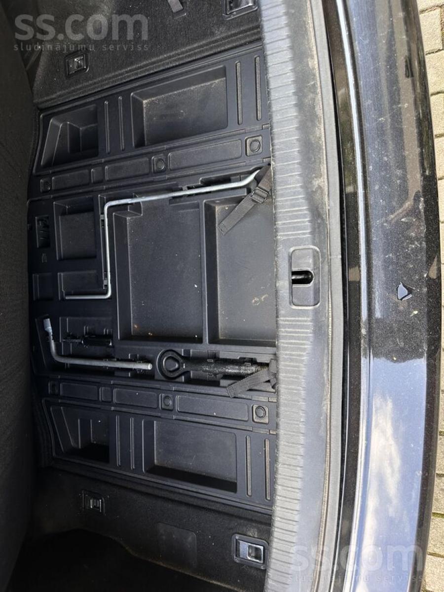 Melns Lexus IS 2014 Rīga, ar dzinēja tilpumu 2.50 L un nobraukumu 230 tūkst. km par 14500 €, foto 21 vietnē AUTOMOTO.COM.LV