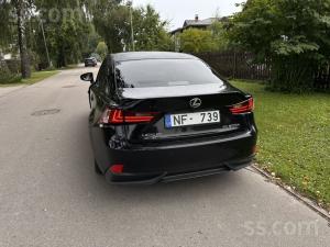 Black Lexus IS 2014 in Riga, with an engine capacity of 2.50 L and mileage of 231 thousand km for 12000 €, photo 4 on AUTOMOTO.COM.LV