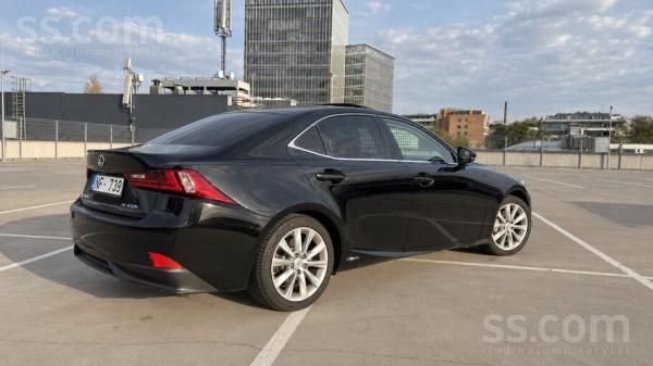 Melns Lexus IS 2014 Rīga, ar dzinēja tilpumu 2.50 L un nobraukumu 230 tūkst. km par 11500 €, foto 3 vietnē AUTOMOTO.COM.LV