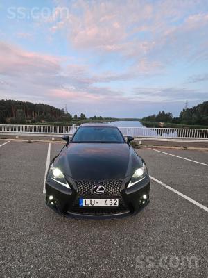Melns Lexus IS 2015 Rīga, ar dzinēja tilpumu 2.50 L un nobraukumu 210 tūkst. km par 14900 €, foto  vietnē AUTOMOTO.COM.LV
