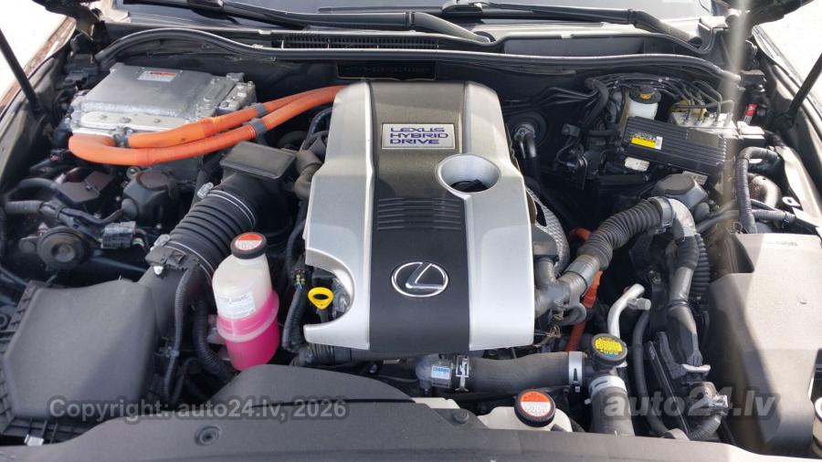 Black Lexus IS 2015 in Tallinn, with an engine capacity of 2.50 L and mileage of 152 thousand km for 16499 €, photo 12 on AUTOMOTO.COM.LV