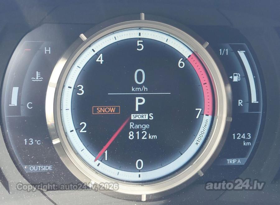 Black Lexus IS 2015 in Tallinn, with an engine capacity of 2.50 L and mileage of 152 thousand km for 16499 €, photo 22 on AUTOMOTO.COM.LV