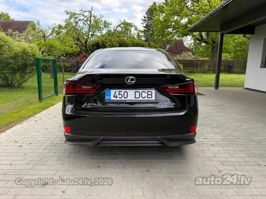 Melns Lexus IS 2015 Tallina, ar dzinēja tilpumu 2.50 L un nobraukumu 109 tūkst. km par 17290 €, foto 9 vietnē AUTOMOTO.COM.LV