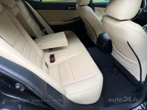 Melns Lexus IS 2015 Tallina, ar dzinēja tilpumu 2.50 L un nobraukumu 109 tūkst. km par 17290 €, foto 12 vietnē AUTOMOTO.COM.LV