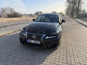 Melns Lexus IS 2015 Rīga, ar dzinēja tilpumu 2.50 L un nobraukumu 136 tūkst. km par 16000 €, foto  vietnē AUTOMOTO.COM.LV
