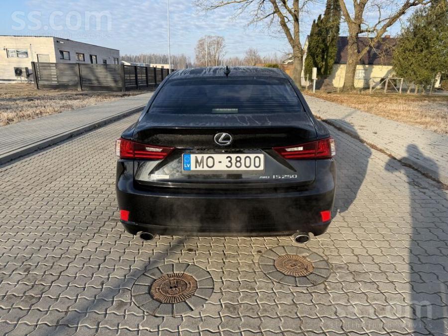 Melns Lexus IS 2015 Rīga, ar dzinēja tilpumu 2.50 L un nobraukumu 136 tūkst. km par 16000 €, foto 5 vietnē AUTOMOTO.COM.LV