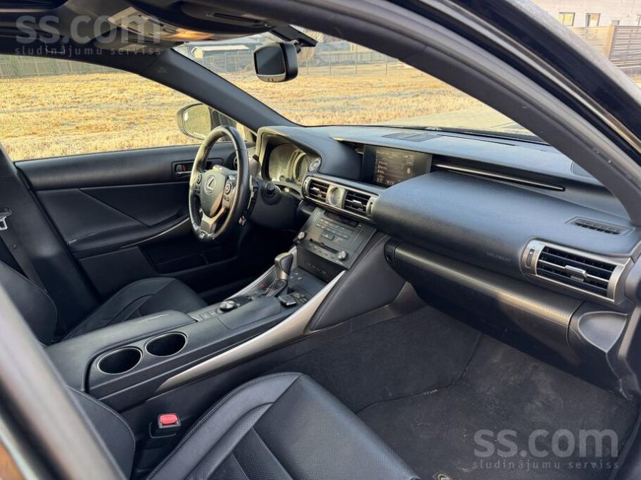 Melns Lexus IS 2015 Rīga, ar dzinēja tilpumu 2.50 L un nobraukumu 136 tūkst. km par 16000 €, foto 12 vietnē AUTOMOTO.COM.LV