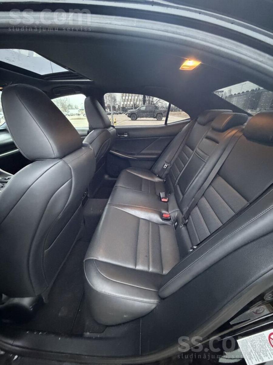 Melns Lexus IS 2015 Rīga, ar dzinēja tilpumu 2.50 L un nobraukumu 136 tūkst. km par 16000 €, foto 13 vietnē AUTOMOTO.COM.LV