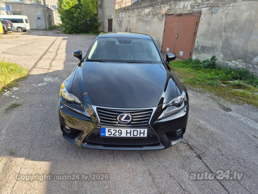 Black Lexus IS 2016 in Tallinn, with an engine capacity of 2.50 L and mileage of 140 thousand km for 16000 €, photo 2 on AUTOMOTO.COM.LV