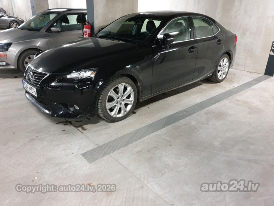 Black Lexus IS 2016 in Tallinn, with an engine capacity of 2.50 L and mileage of 140 thousand km for 16000 €, photo 12 on AUTOMOTO.COM.LV