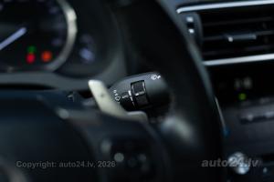 Black Lexus IS 2017 in Tallinn, with an engine capacity of 2.50 L and mileage of 174 thousand km for 17900 €, photo 15 on AUTOMOTO.COM.LV