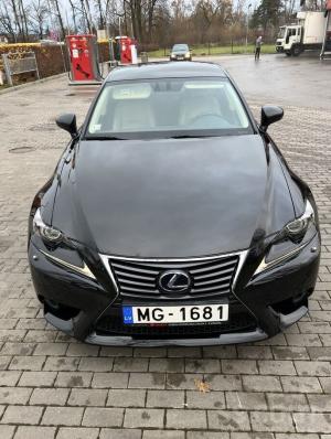 Melns Lexus IS 2017 Jelgava, ar dzinēja tilpumu 2.50 L un nobraukumu 130 tūkst. km par 20900 €, foto  vietnē AUTOMOTO.COM.LV