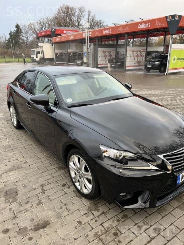 Melns Lexus IS 2017 Jelgava, ar dzinēja tilpumu 2.50 L un nobraukumu 130 tūkst. km par 20900 €, foto 4 vietnē AUTOMOTO.COM.LV