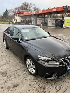 Melns Lexus IS 2017 Jelgava, ar dzinēja tilpumu 2.50 L un nobraukumu 130 tūkst. km par 20900 €, foto 4 vietnē AUTOMOTO.COM.LV
