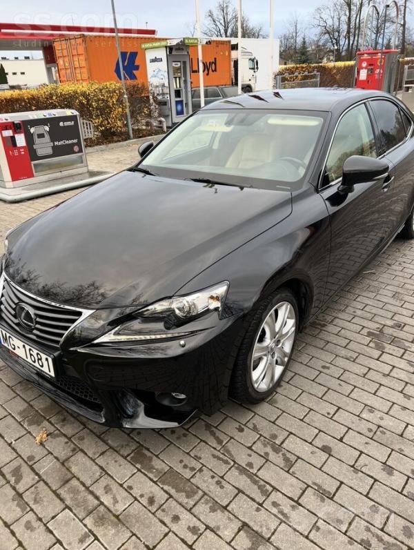 Melns Lexus IS 2017 Jelgava, ar dzinēja tilpumu 2.50 L un nobraukumu 130 tūkst. km par 20900 €, foto 7 vietnē AUTOMOTO.COM.LV
