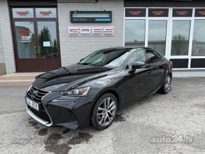 Melns Lexus IS 2018 Rapla, ar dzinēja tilpumu 2.00 L un nobraukumu 120 tūkst. km par 20990 €, foto  vietnē AUTOMOTO.COM.LV