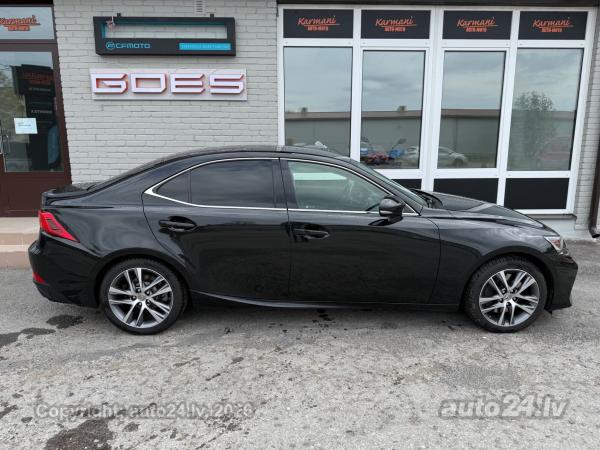 Melns Lexus IS 2018 Rapla, ar dzinēja tilpumu 2.00 L un nobraukumu 120 tūkst. km par 20990 €, foto 4 vietnē AUTOMOTO.COM.LV