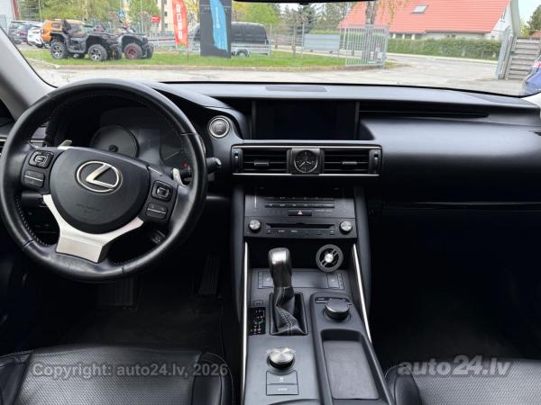 Melns Lexus IS 2018 Rapla, ar dzinēja tilpumu 2.00 L un nobraukumu 120 tūkst. km par 20990 €, foto 7 vietnē AUTOMOTO.COM.LV